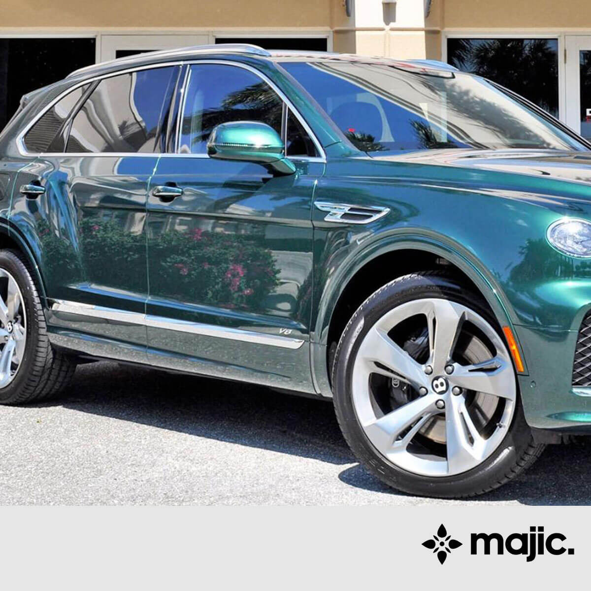 Bentley Verdant Green Paint (6606) – majic.